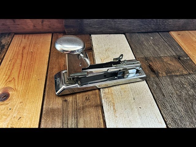 Ace Pilot 404 chrome spring loaded Stapler 1980 USA - Vintage Man Stuff